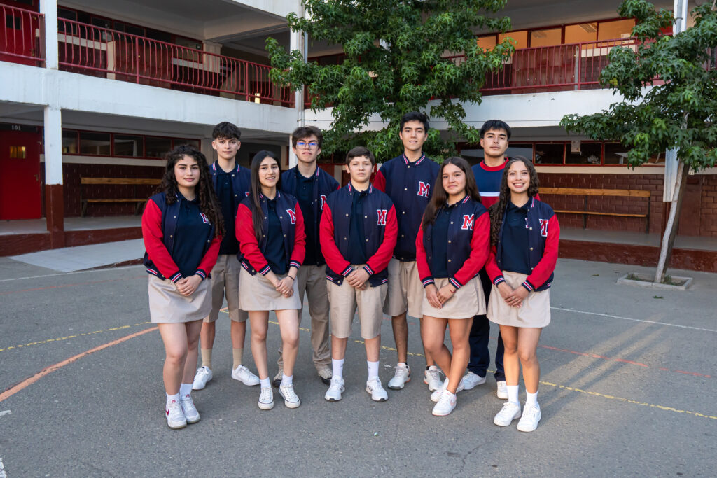 Liceo Mixto implementará nuevo uniforme escolar: 2025 será un año de ...